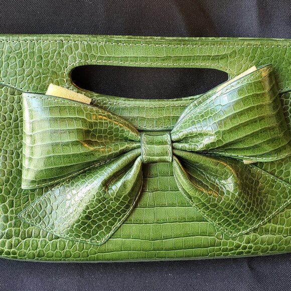 Isabella Fiore | Bags | Isabella Fiore Kamila Bow Clutch Purse | Poshmark